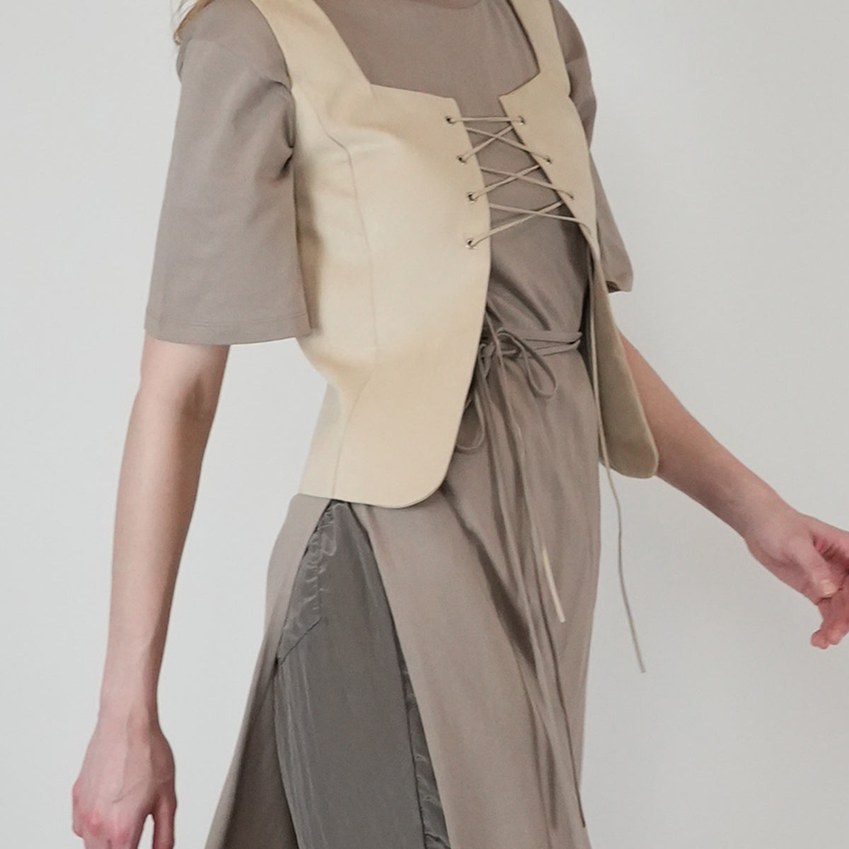 Victoria Lace Up Vest – Kitty Opulent